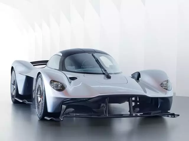 Aston Martin Birisi Valkyrie İnşa Yuvasını Sattığından Mutlu Olamıyor 67407_1