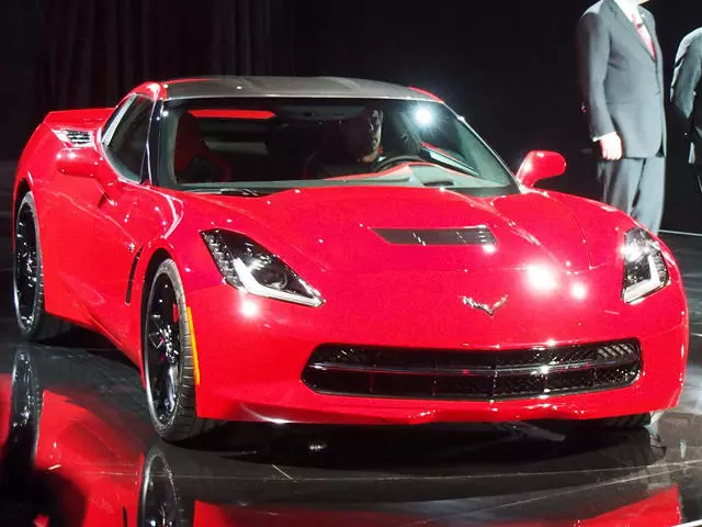 पहिलो Vette C7 लिलामीको लागि पुष्टि भयो 67778_1