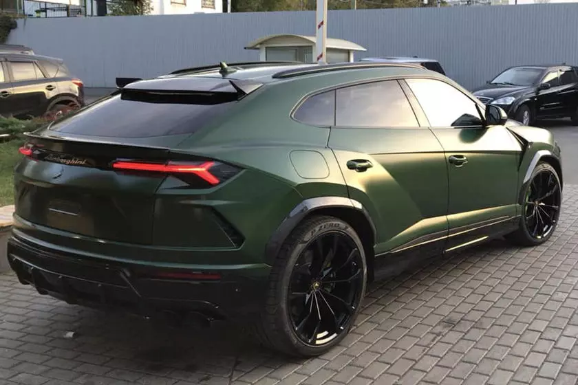 I-Lamborghini Urus Ithola Ushintsho olunamandla lwe-Carbon Fiber 67791_2