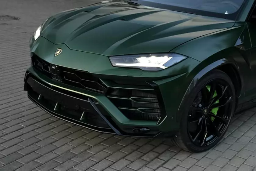 Lamborghini Urus yn Cael Gweddnewidiad Ffibr Carbon Ymosodol 67791_3