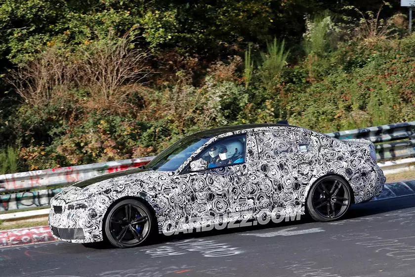 O novo BMW M3 lanza máis camuflaxe para as nosas cámaras espía 68041_11