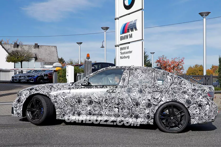 ಹೊಸ BMW M3 ನಮ್ಮ ಸ್ಪೈ ಕ್ಯಾಮೆರಾಗಳಿಗಾಗಿ ಹೆಚ್ಚು ಕ್ಯಾಮೊವನ್ನು ಬಿಡುತ್ತದೆ 68041_3