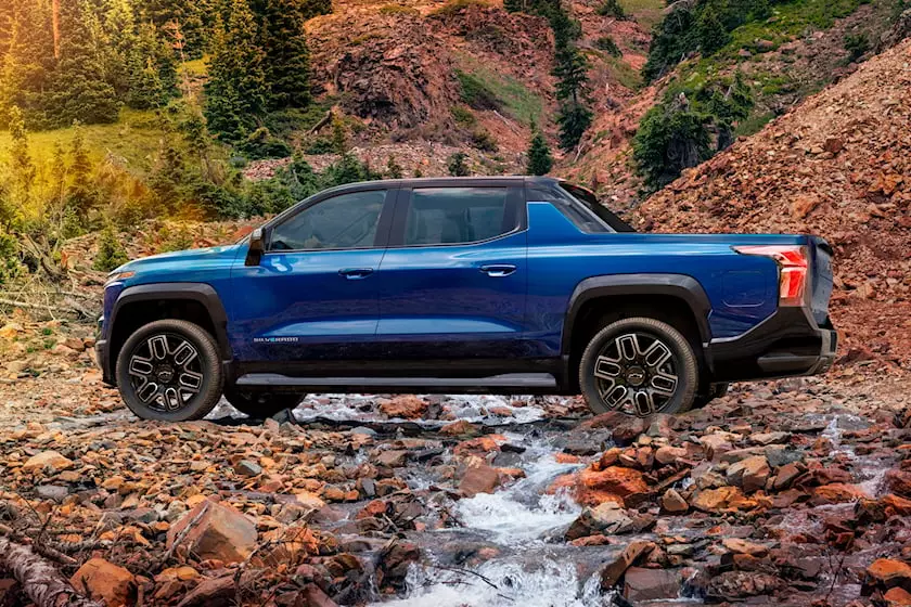 2024 Chevrolet Silverado 1500 EV Side View Driving