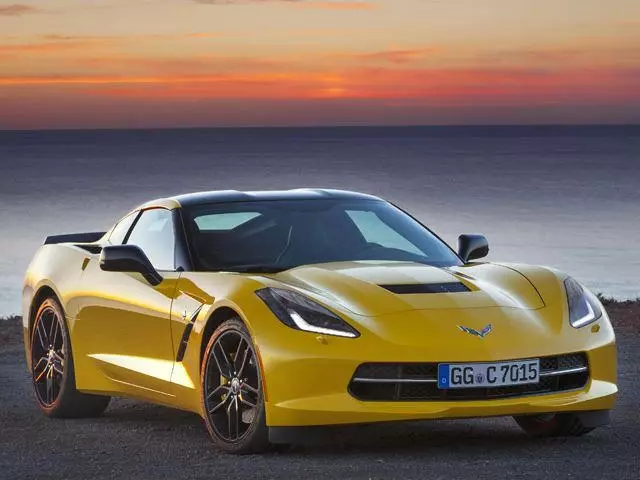 Corvette Stingray ለወደፊቱ Chevrolets እንደ የቅጥ አነሳሽነት ያገለግላል 68204_1