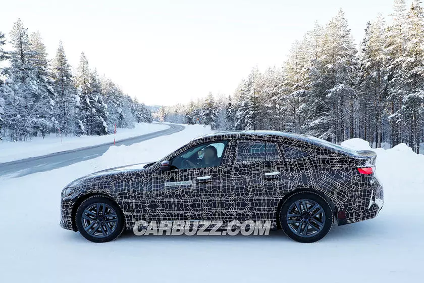 BMW i4 паказвае больш рашоткі 68206_8