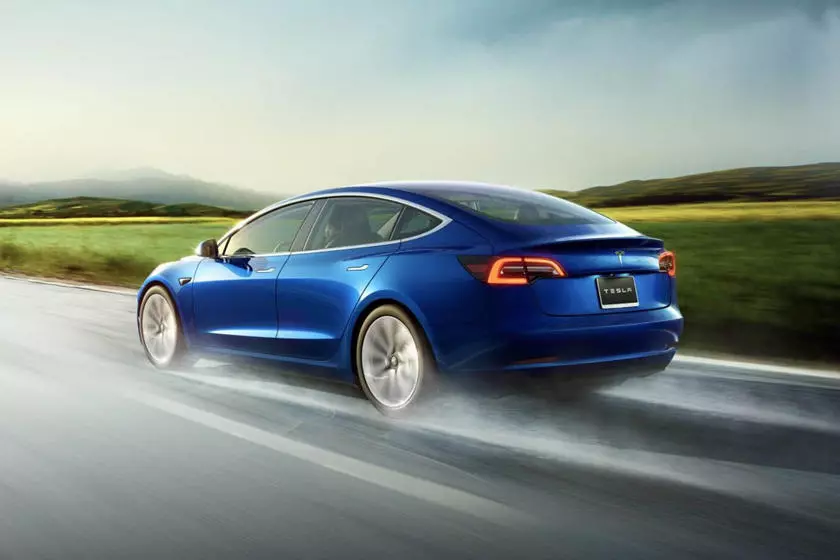 Tesla Model 3 нь хэрэглэгчийн тайлангийн зөвлөмжийг алдлаа 68356_6