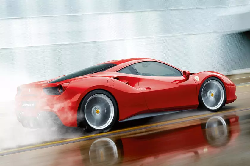 โจร Ferrari 488 ไม่สามารถระบุเกียร์อัตโนมัติได้ 68601_9