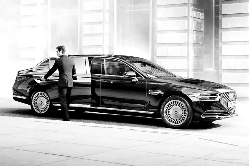 Genesis G90 Limousine is how you say 'Maybach' ڪورين ۾ 68669_2