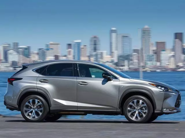 Những chiếc xe Lexus trong tương lai sẽ trông thậm chí còn xấu hơn và đó là một điều rất tốt 68873_2