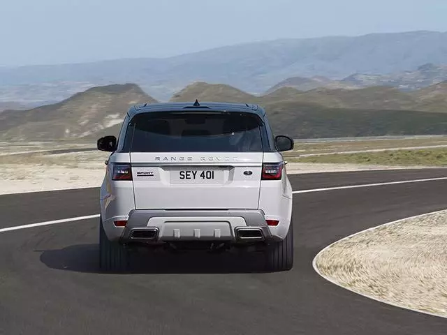 Range Rover Sport 2018 a fost dezvăluit cu un model hibrid plug-in și un model SVR puternic 68998_3