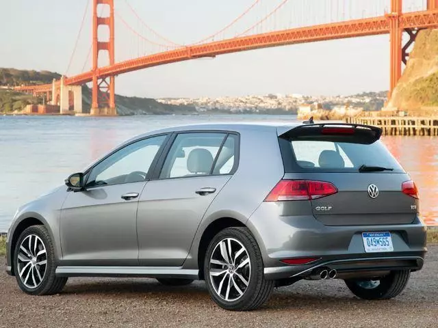 Блін, VW ужо працуе над наступным пакаленнем, багатым на тэхналогіі Golf 69016_1