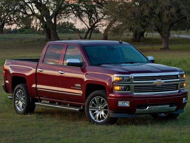 Die Zukunft von Chevrolet Silverado hängt vom Erfolg von Cadillac ab 69188_1