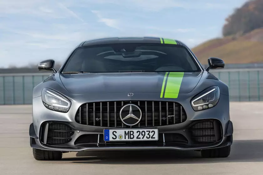 Maelezo Mpya ya Mercedes-AMG GT Yamefika 69754_10