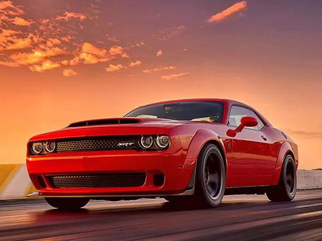 აი, როგორ ინახებოდა Dodge Demon საიდუმლოდ განვითარების დროს 69849_1