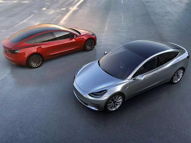 Tesla ens ofereix la seva primera broma del model Y, espereu que vengui més que el model 3 702_2