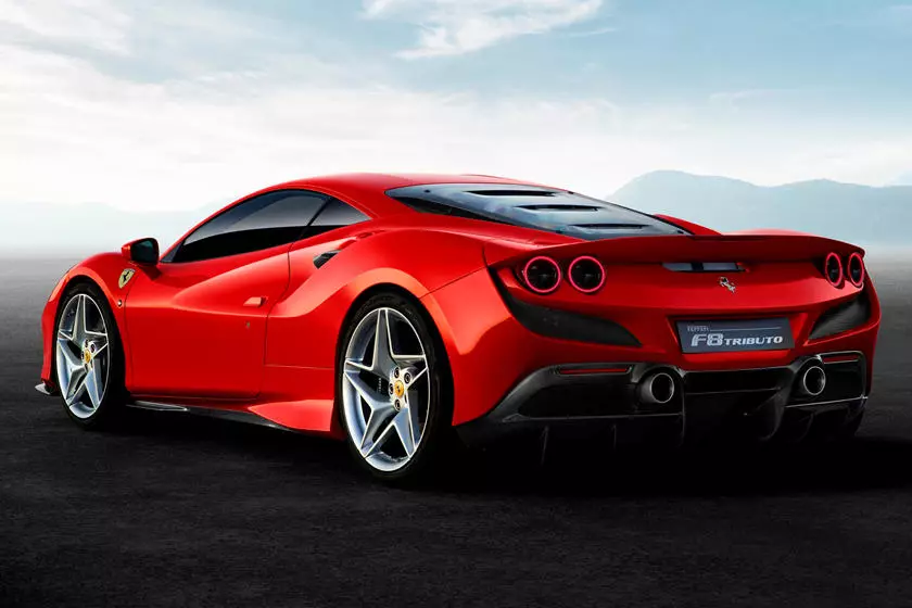 Το Tributo της Ferrari F8 αποκαλύφθηκε ως αντικατάσταση 488 GTB 70783_2