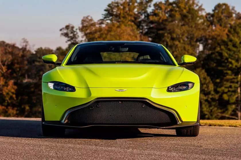 Bu Ayarlanmış Aston Martin Vantage V8, V12 Beygir Gücü Üretiyor 7082_2