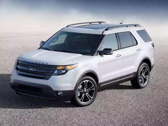 2013 Explorer Sport نىڭ 365 ئات كۈچى بار 70872_3