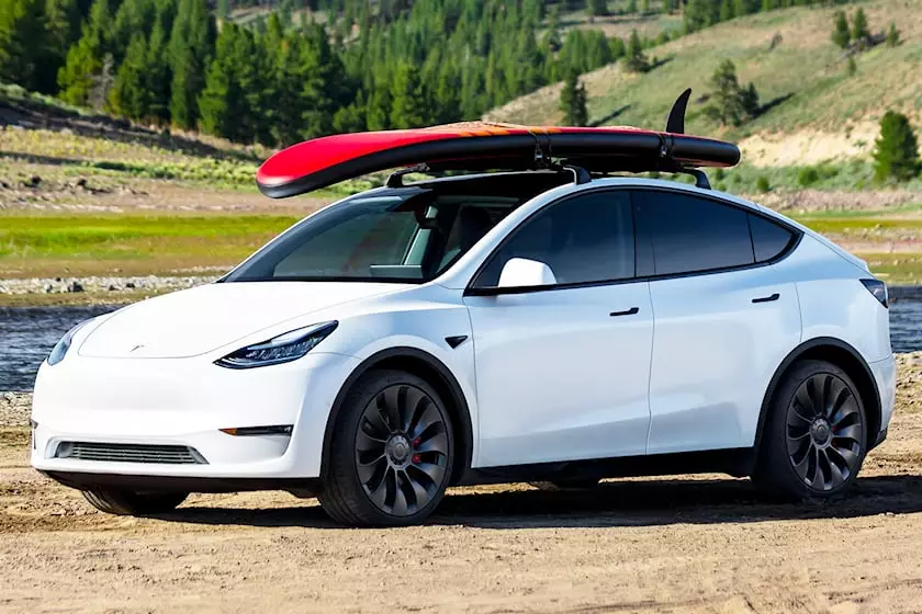 2020-2022 Tesla Model Y Pohled dopředu