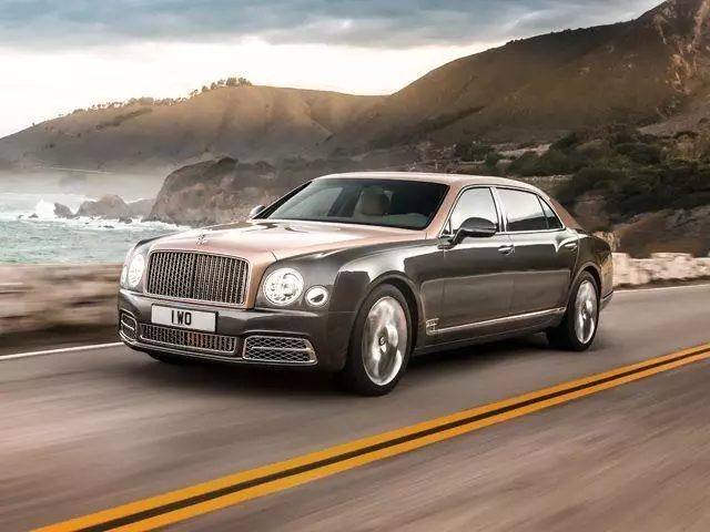 Waa maxay walxaha sirta ah ee qof walba ka dhigaya inuu rabo Bentley? 71088_3