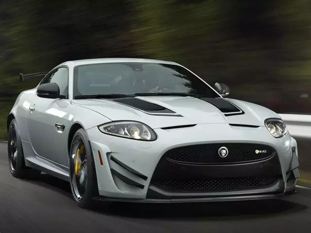 1 من 25 جاكوار XKR-S GT تتجه إلى المزاد 71150_1