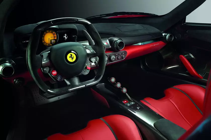 Приладова панель Ferrari LaFerrari 2015 року