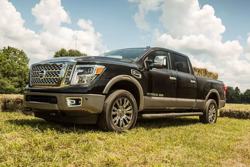 2019. gada Nissan Titan saņem nelielu cenu pieaugumu 71203_11