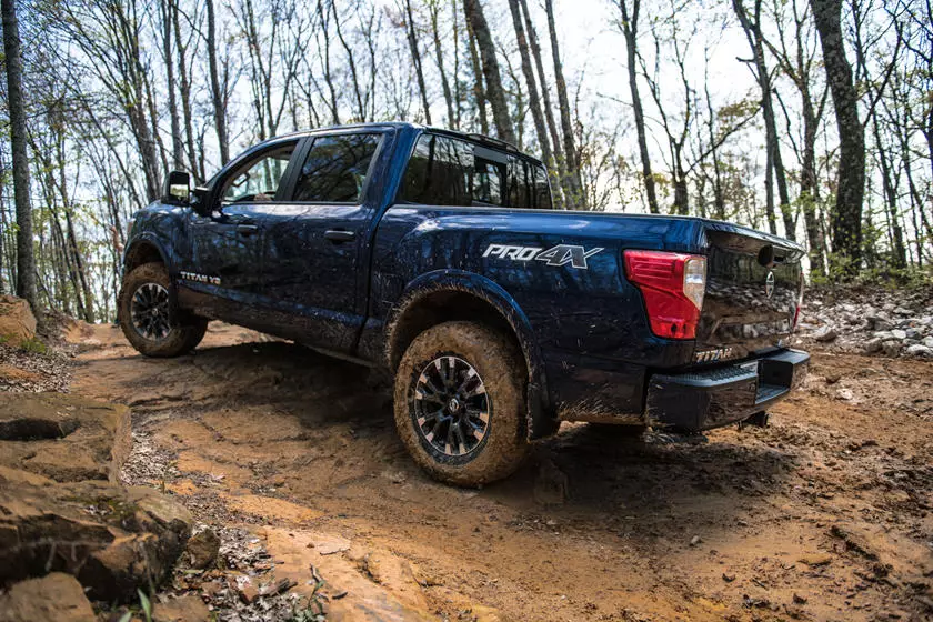 2019 Nissan Titan otrzymuje skromną podwyżkę cen 71203_12