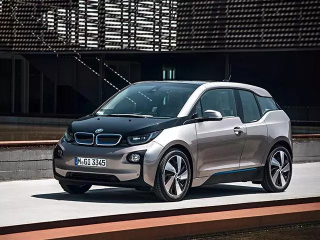 O i3 non se vende, pero iso non impedirá que BMW gaste moito diñeiro nel 71452_1