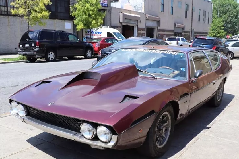 Firwat géif een dat maachen fir eng $ 50,000 Lamborghini Espada? 71734_2