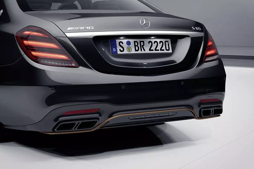 Argraffiad Terfynol Mercedes-AMG S65 yn Anfon Y Limo Perfformiad V12 i ffwrdd 71741_6