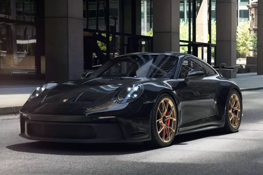 Yeni Porsche 911 GT3-ün tikintisinə saatlar sərf edin 71780_10