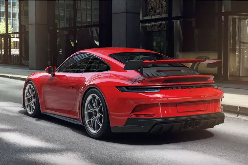 Treulio Oriau Adeiladu Y Porsche Newydd 911 GT3 71780_4