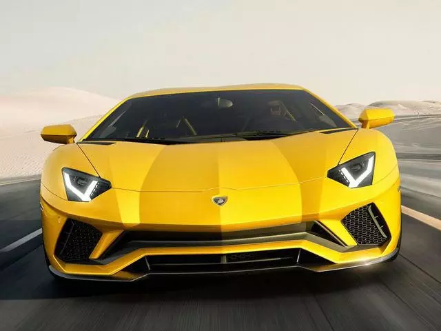 Ngoài Ý, Miami là nơi tốt nhất cho một chiếc Lamborghini Aventador S 7186_2