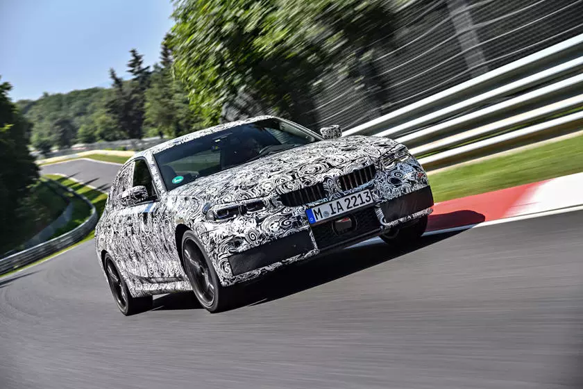 Бу Бөтенроссия 2019 BMW 3 сериясе таблицада яшерелгәнме? 72296_5