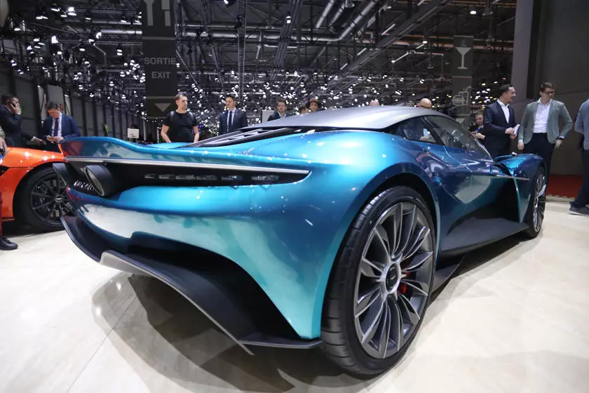 Koncept Aston Martin Vanquish Vision predstavuje ukážky budúceho Ferrari Fighter 72300_10