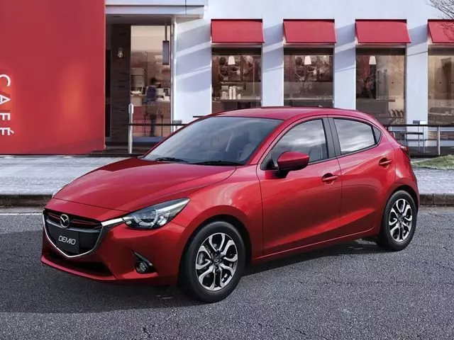 Amuzo en Malgranda Pako: Mazda2 Vs Volkswagen Polo 72359_2