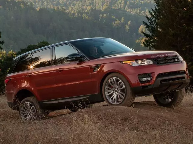 O le vaega a le au gaoi o ta'avale ua gaoia Range Rovers ua fa'amoemoe mo le isi ata tifaga James Bond 72598_1