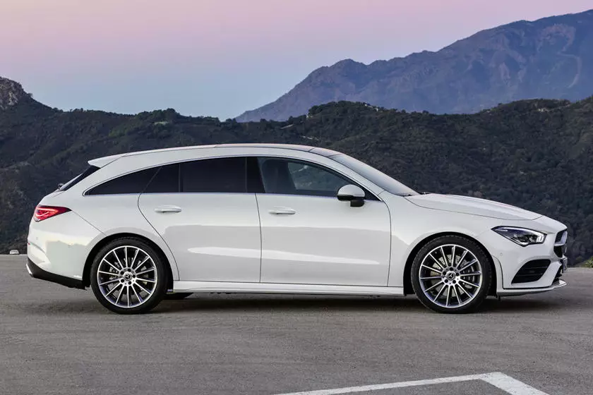 Mercedes CLA Shooting Brake berriak gela gehiago eskaintzen du barruan 72704_9