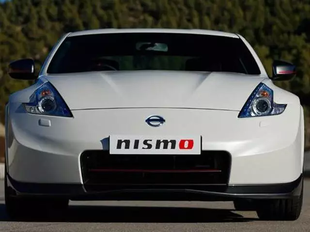 An Buɗe Nismo 370Z 72709_1