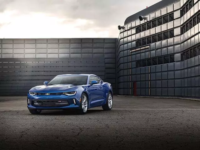 Жаңы Camaro SS легендарлуу ылдамдык билетине ээ болду 72733_3