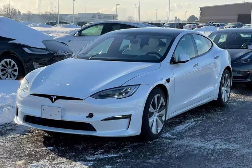 Wedi sylwi! Model S Tesla Newydd Heb Olwyn Llywio Yoke 72955_2