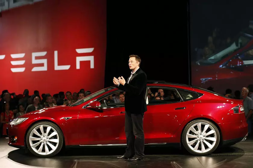 Tesla potrebbe diventare una società privata per $ 420 per azione 73561_1