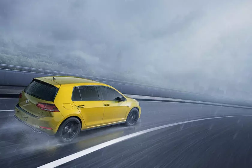 2019 Volkswagen Golf R Ahyry ajaýyp reňkleri alýar 73618_4