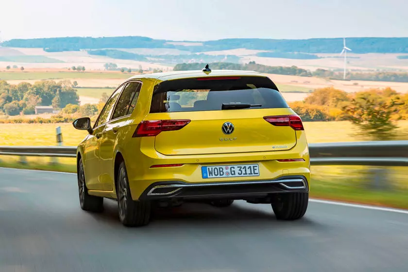 Το υβριδικό VW Golf δύο ημερών εκρήγνυται κατά την οδήγηση 73644_7