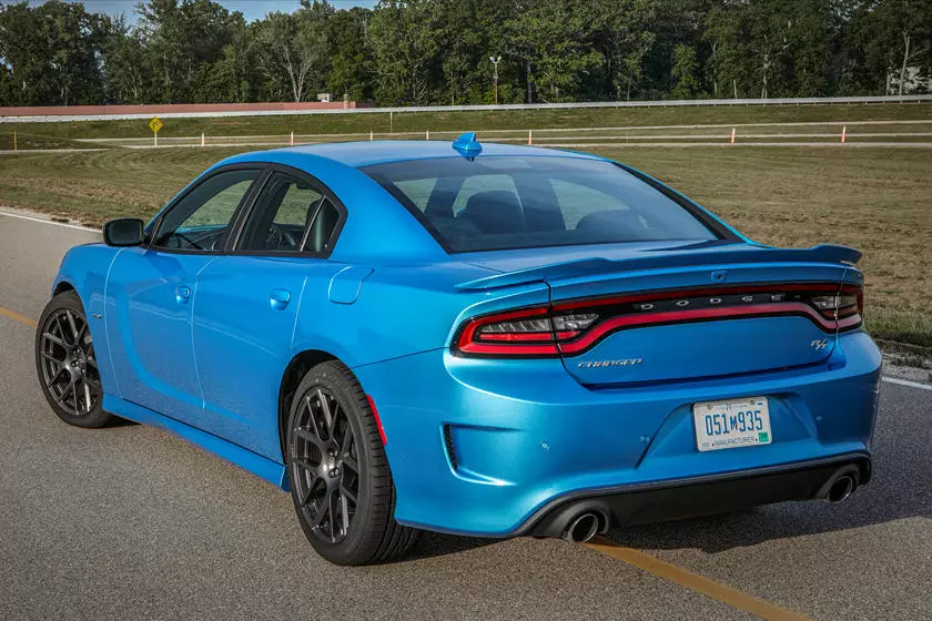 Le V8 Hemi de 5,7 litres de la Dodge Challenger sera-t-il remplacé par un six cylindres en ligne ? 7414_4