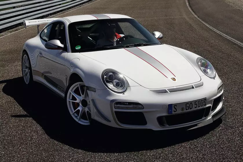 Sığortasız yük maşınları Porsche GT3 RS 4.0 avtomobilini daşıyanda belə olur. 74236_1