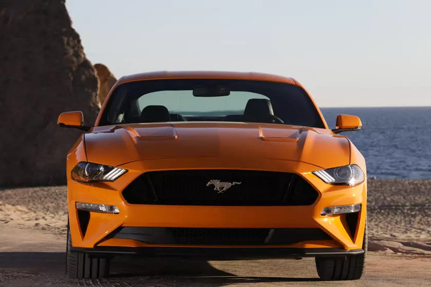 Ford Mustang კომერციული აკრძალულია სახიფათო მართვის წახალისებისთვის 74383_5