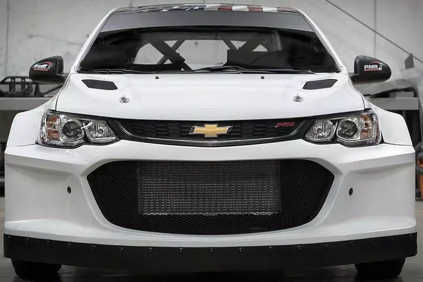 Chevrolet Sonic ከ403-HP Chevy LS3 ሞተር ጋር ተገጠመ 7440_1