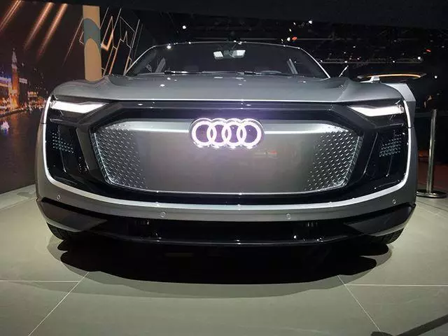 OFICIAL: Audi e-tron Sportback comezará a produción en 2019 74493_1